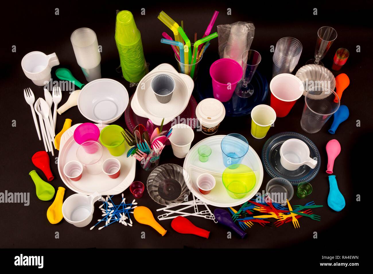 Different plate sizes hi-res stock photography and images - Alamy