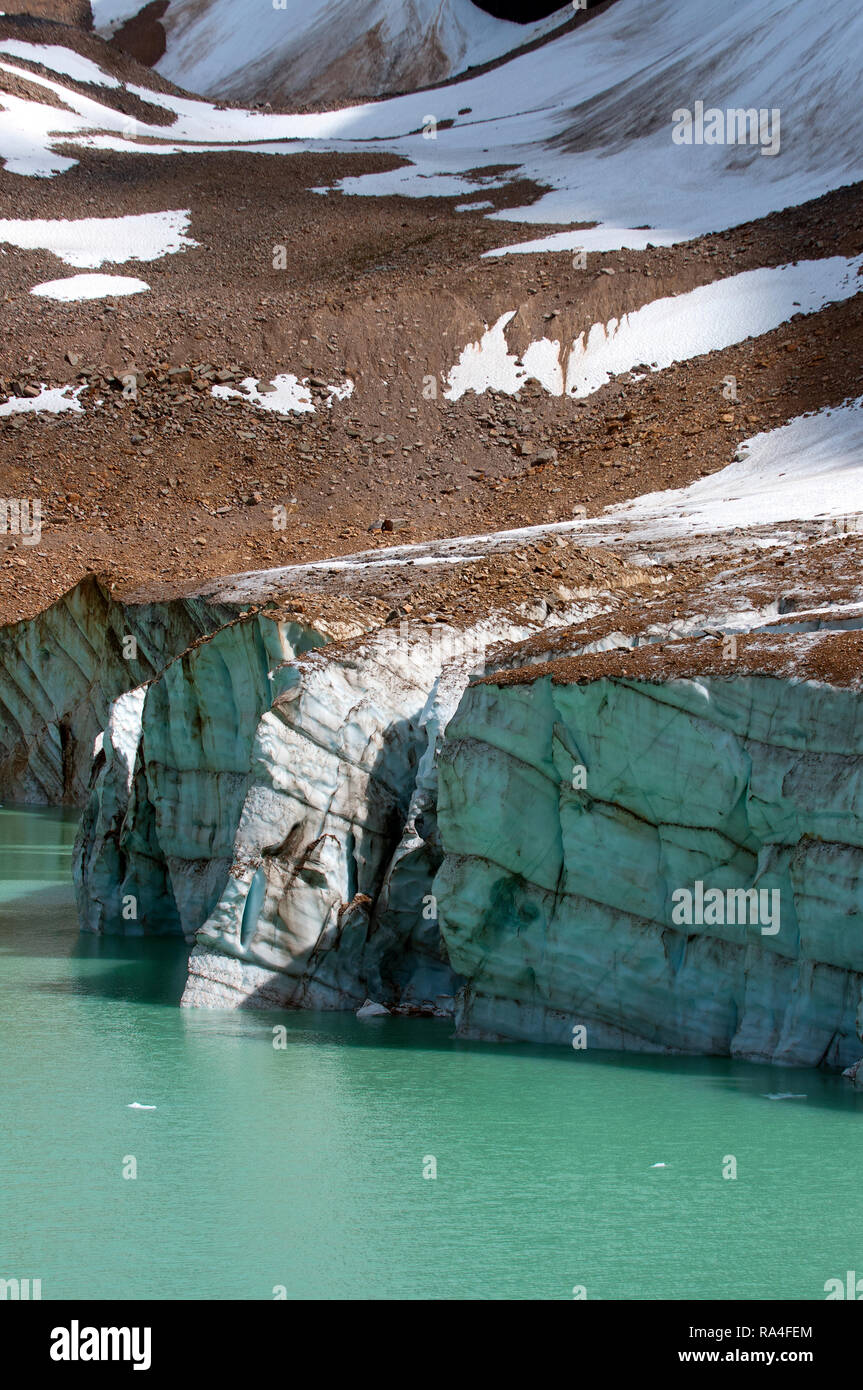 Mt edith cavell hi-res stock photography and images - Alamy