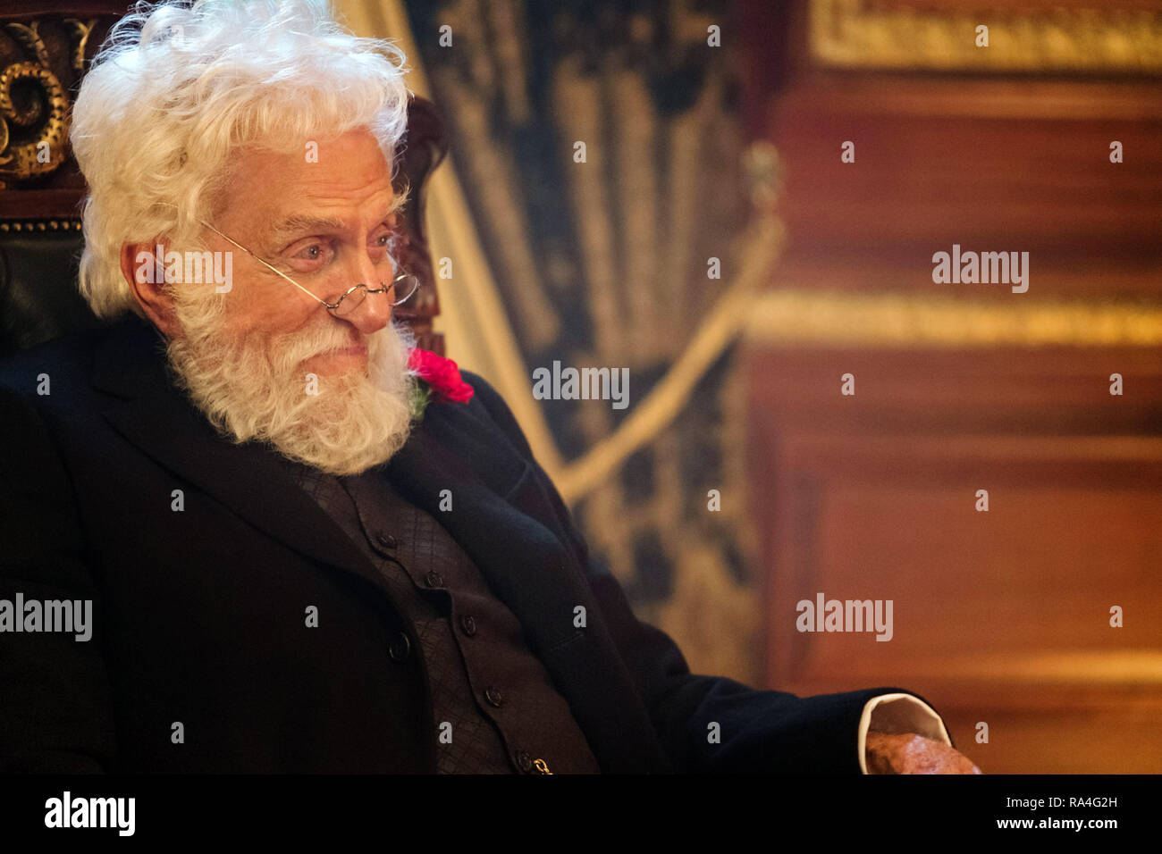 MARY POPPINS RETURNS, Dick Van Dyke as Mr. Dawes Jr., 2018. ph: Jay ...