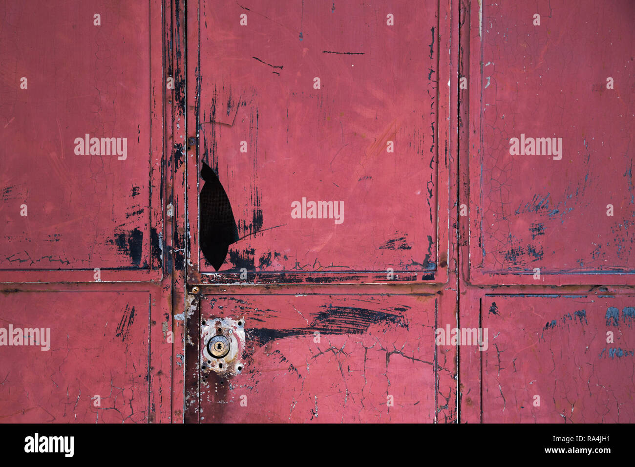 Old broken red metal door background Stock Photo - Alamy