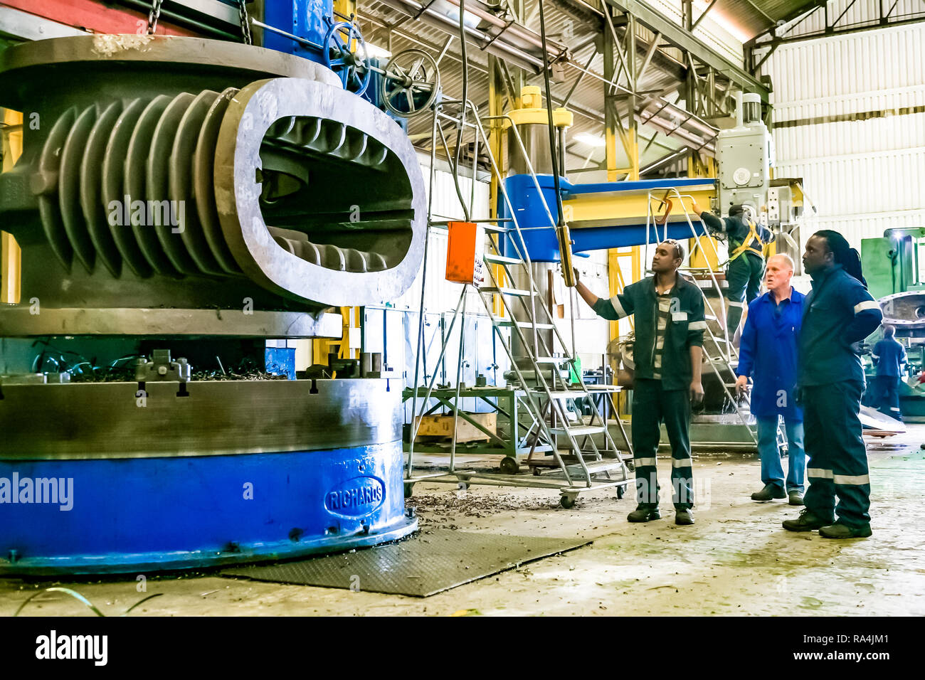 Mechanical engineer africa hi-res stock photography and images - Alamy