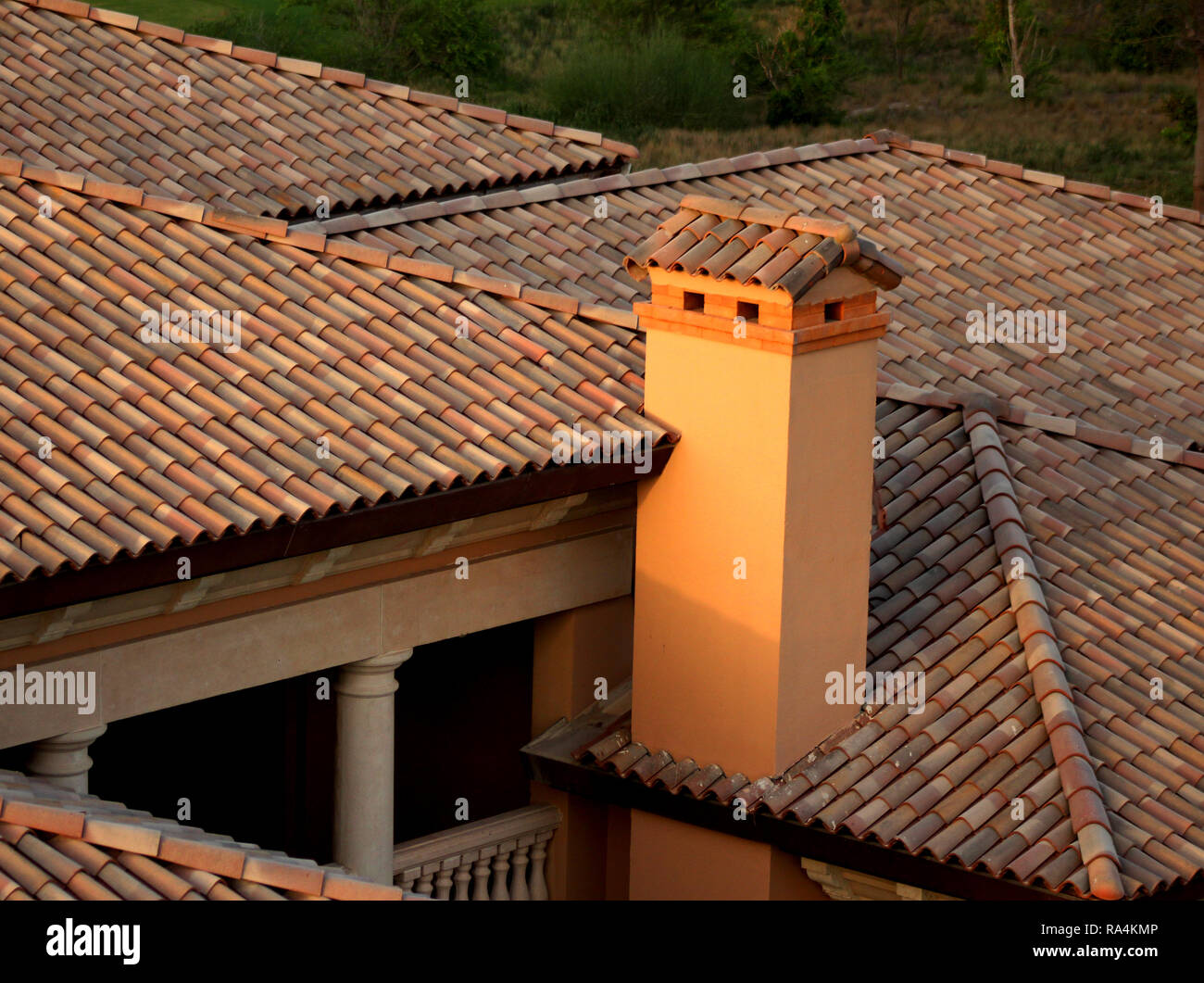 House villa tile roof top hi-res stock photography and images - Alamy