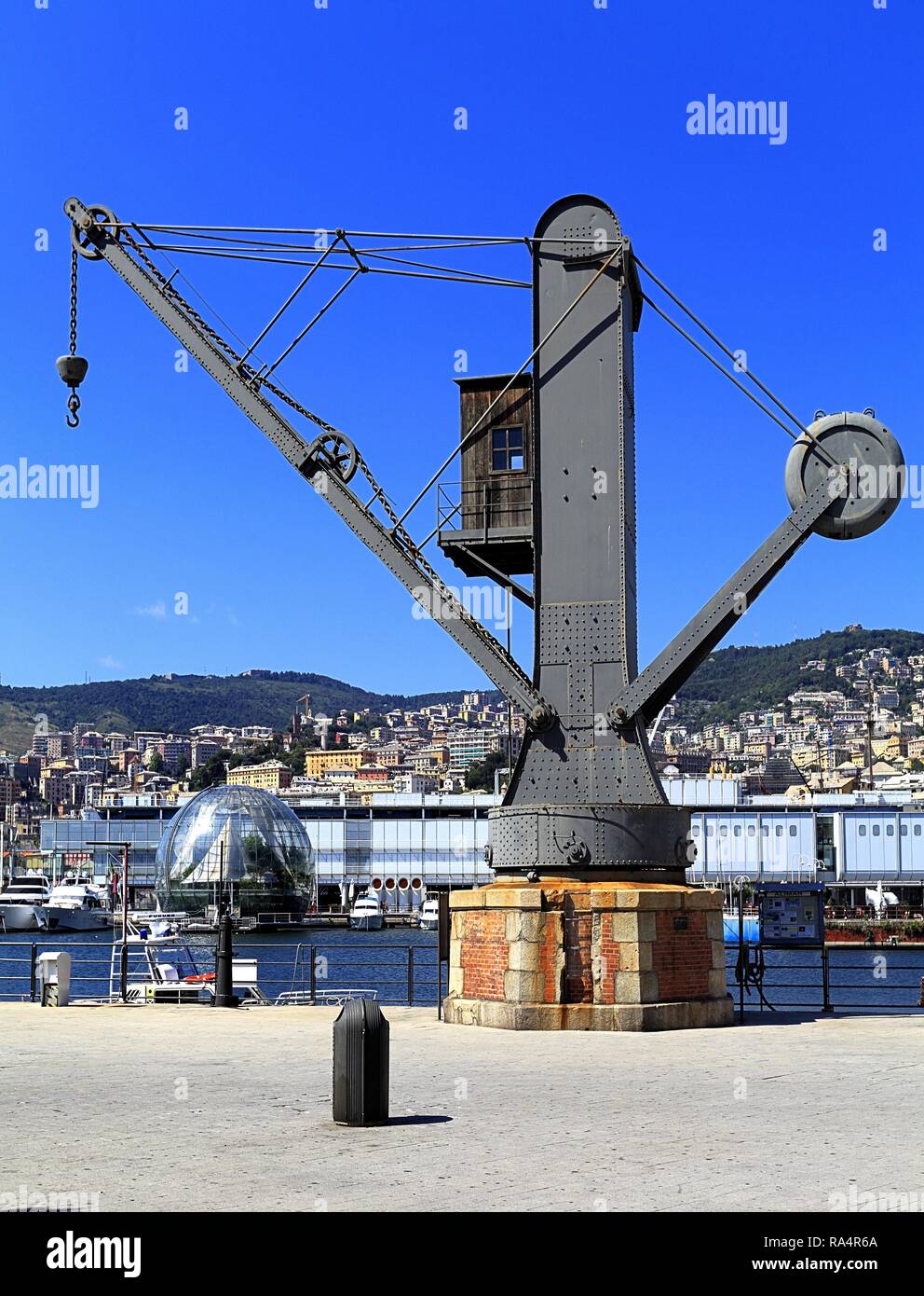 Genua bay marina hi-res stock photography and images - Alamy