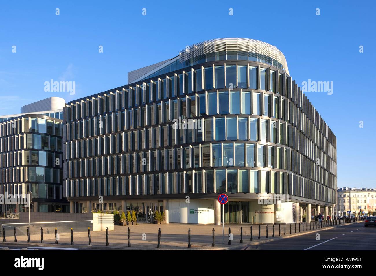 Warsaw, Mazovia / Poland - 2018/11/18: Modernistic Metropolitan office ...