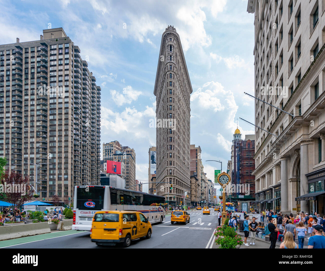 View of the Flatiron Building in New York Stock Photo - Alamy