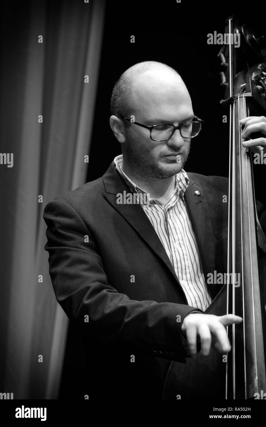 Double bass jazz Black and White Stock Photos & Images - Alamy