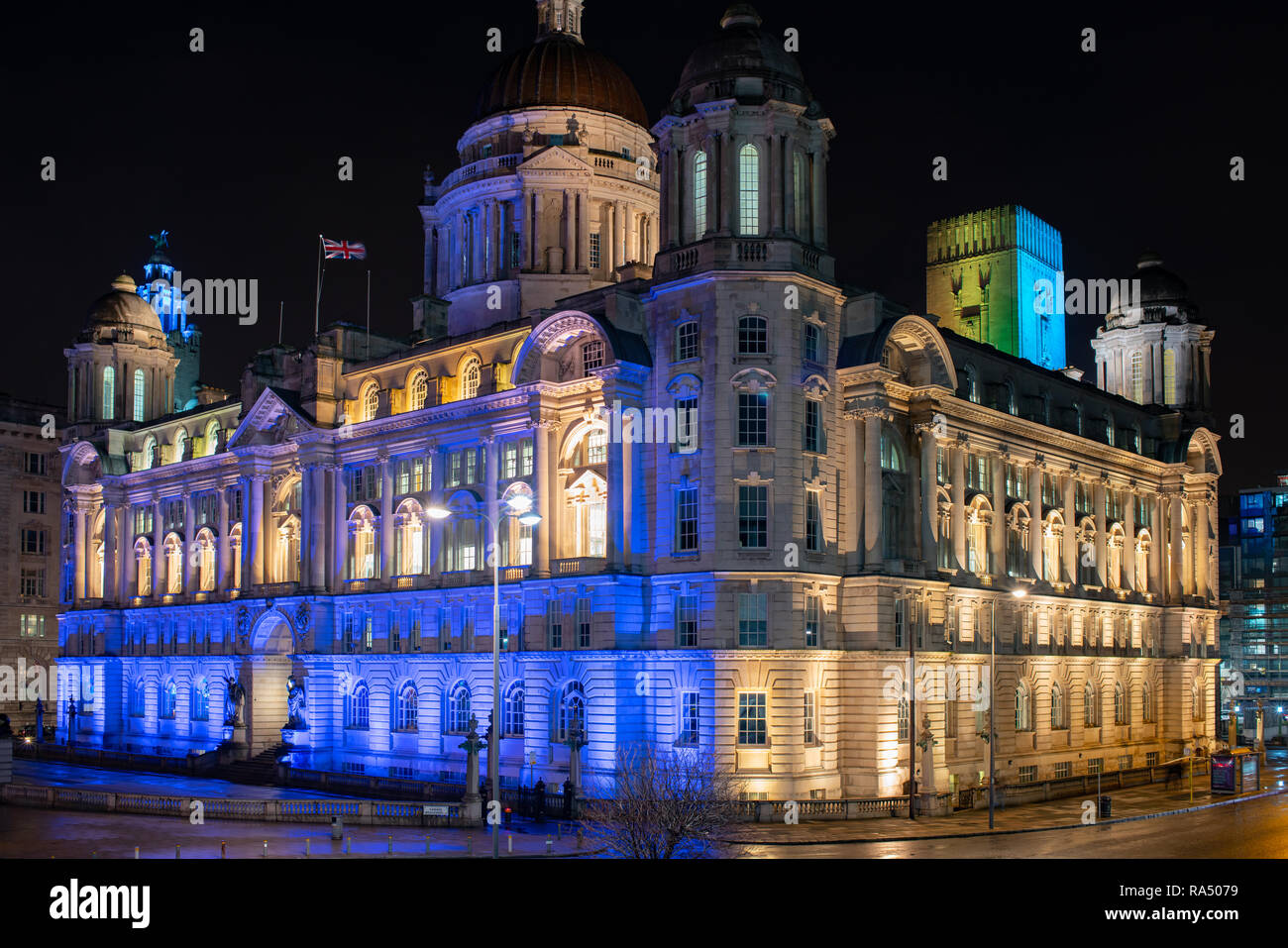 Wet docks hi-res stock photography and images - Alamy