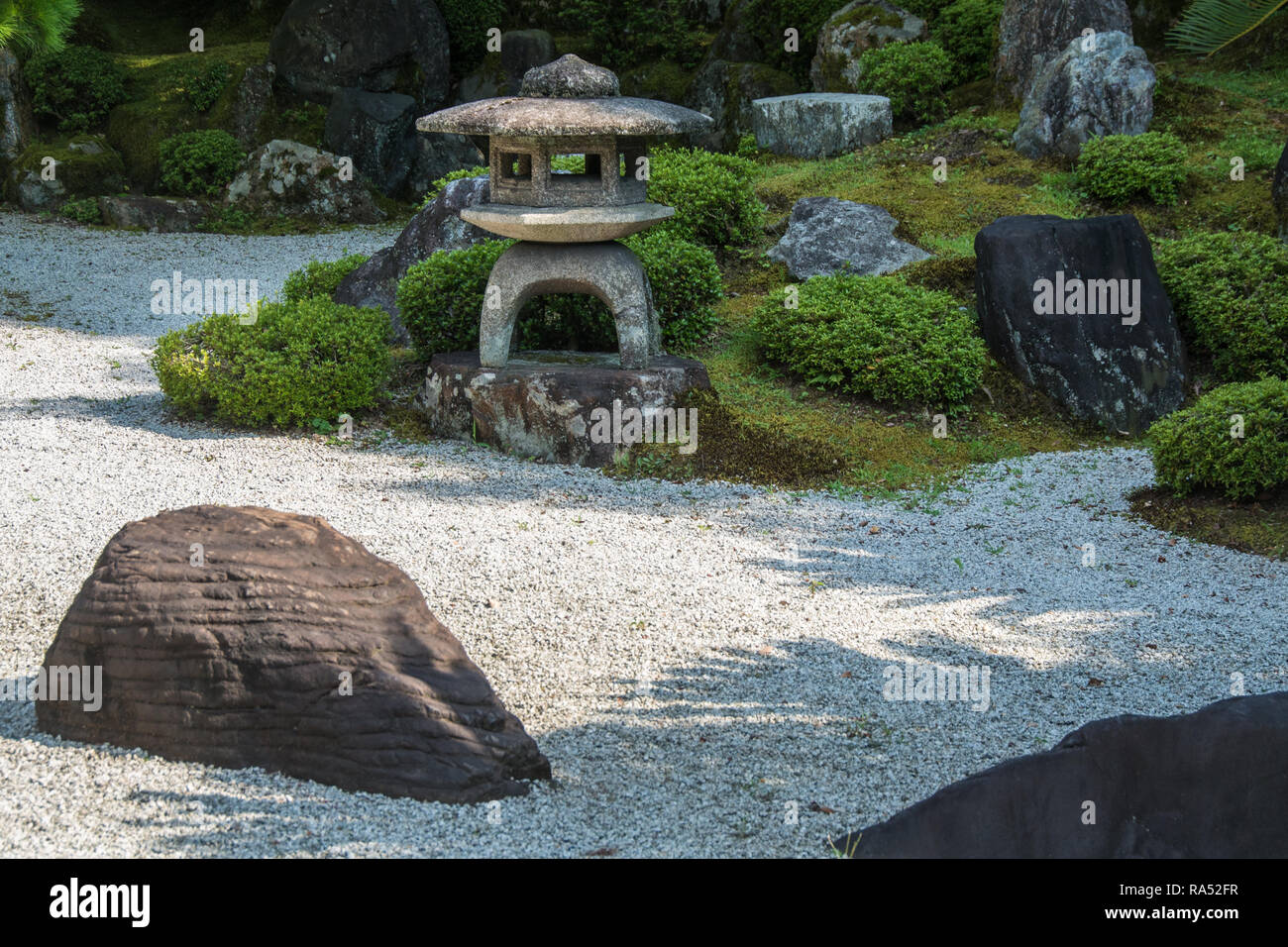 Beautiful japanese stone garden kyoto Stock Photo - Alamy