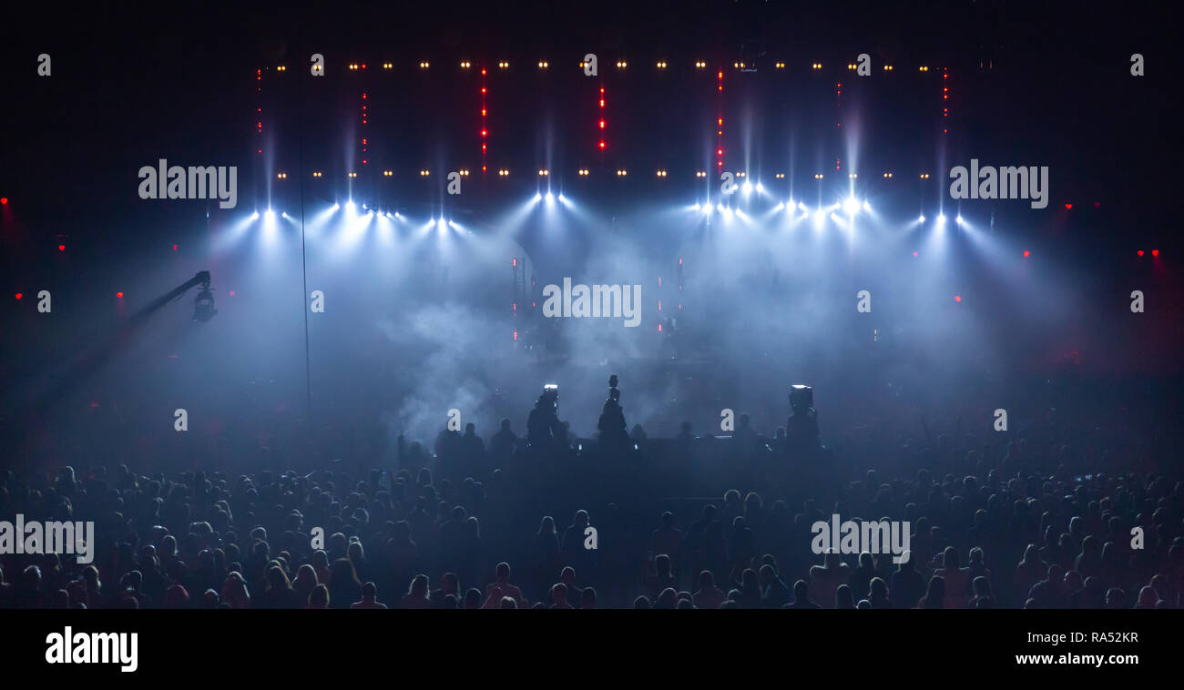 Concert crowd having fun at a rock concert Stock Photo - Alamy