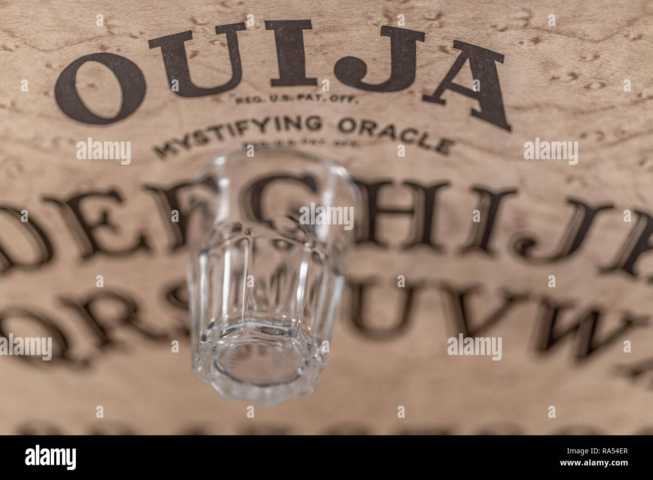 Oiuja board hi-res stock photography and images - Alamy