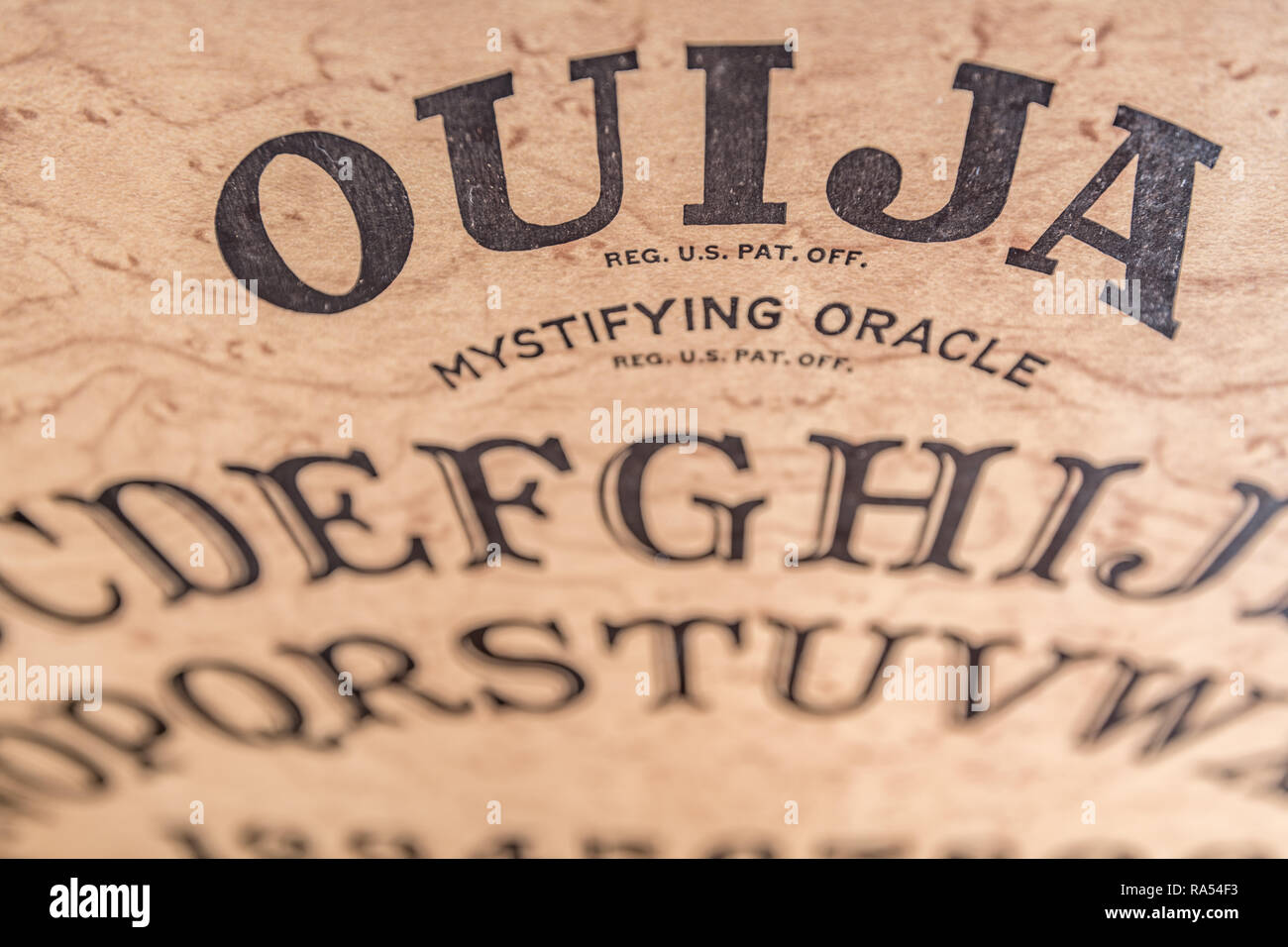 Oiuja board hi-res stock photography and images - Alamy