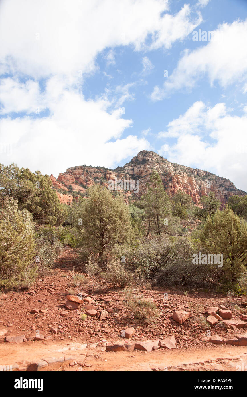 red rock buttes in sedona arizona Stock Photo - Alamy