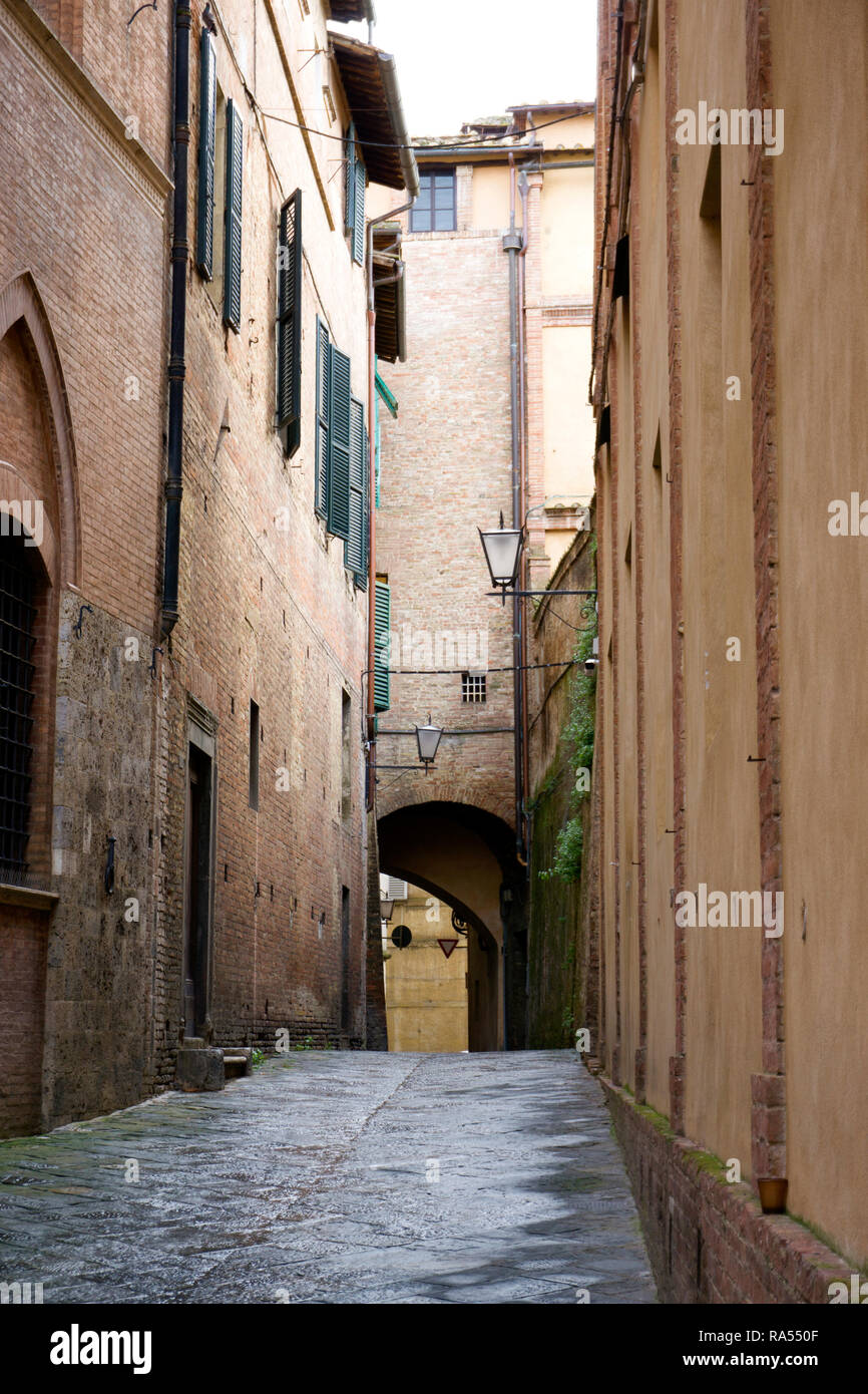 Medieval walkway hi-res stock photography and images - Alamy