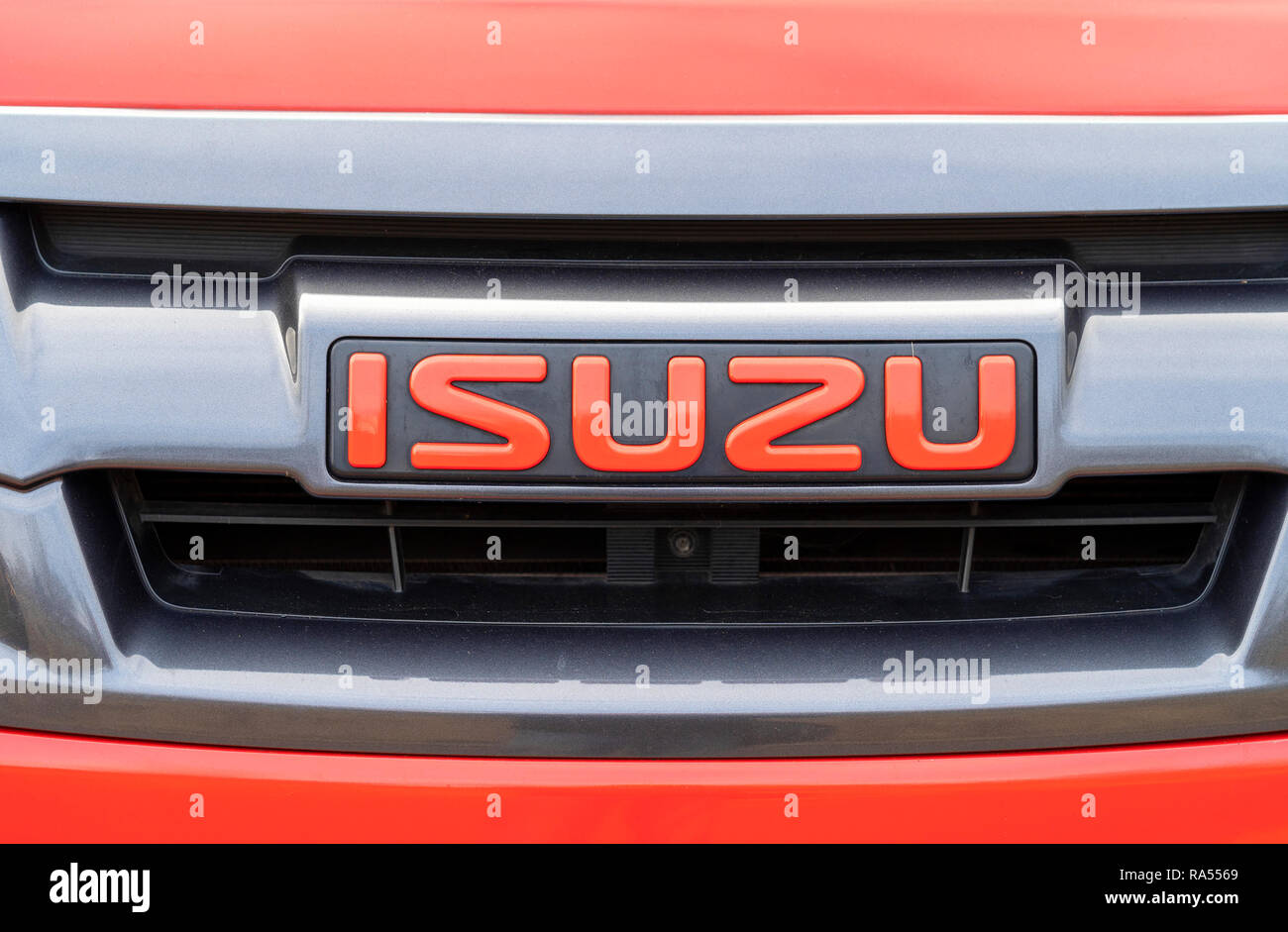 Isuzu logo hi-res stock photography and images - Alamy