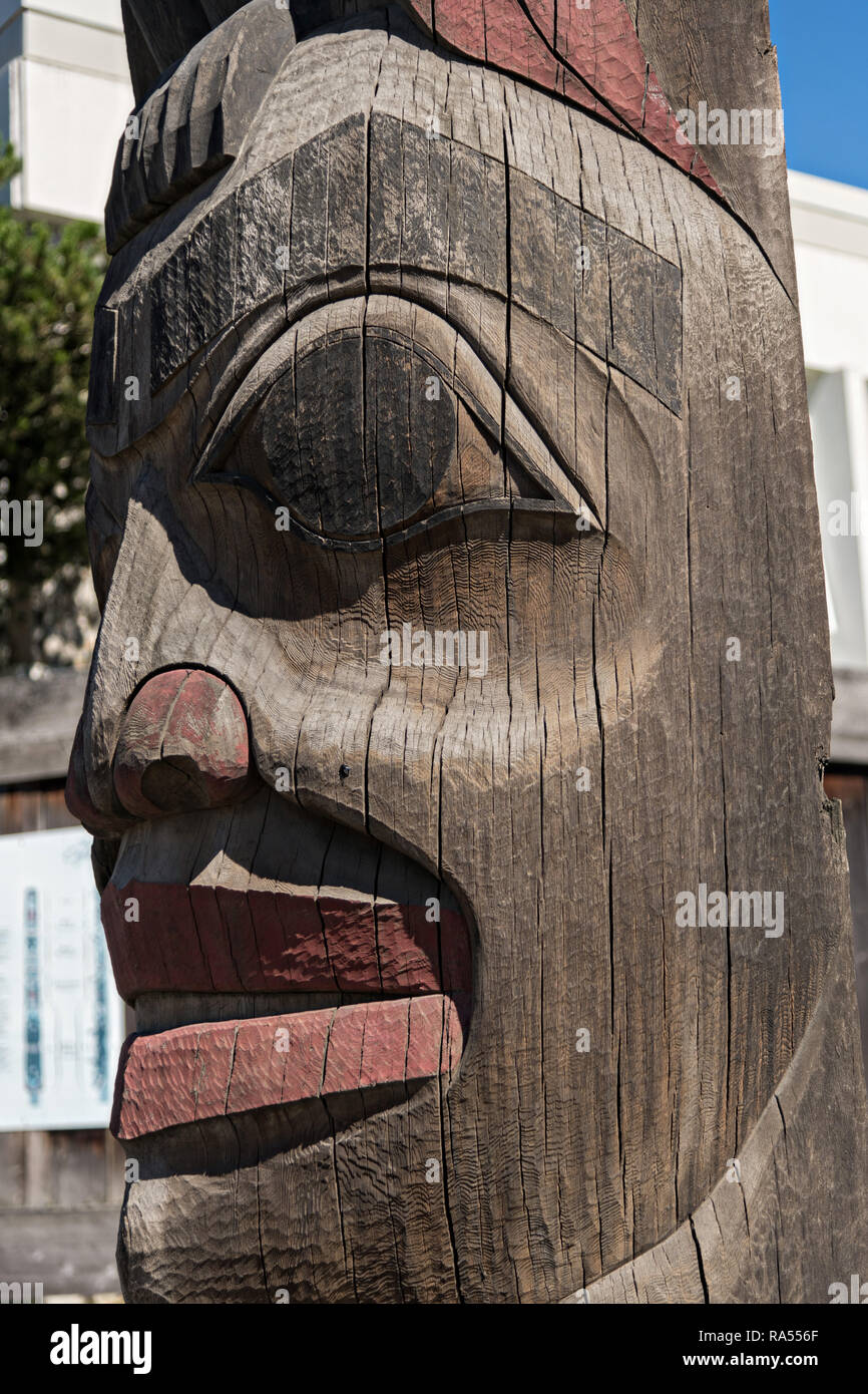 Indigenous fishing alaska hi-res stock photography and images - Alamy