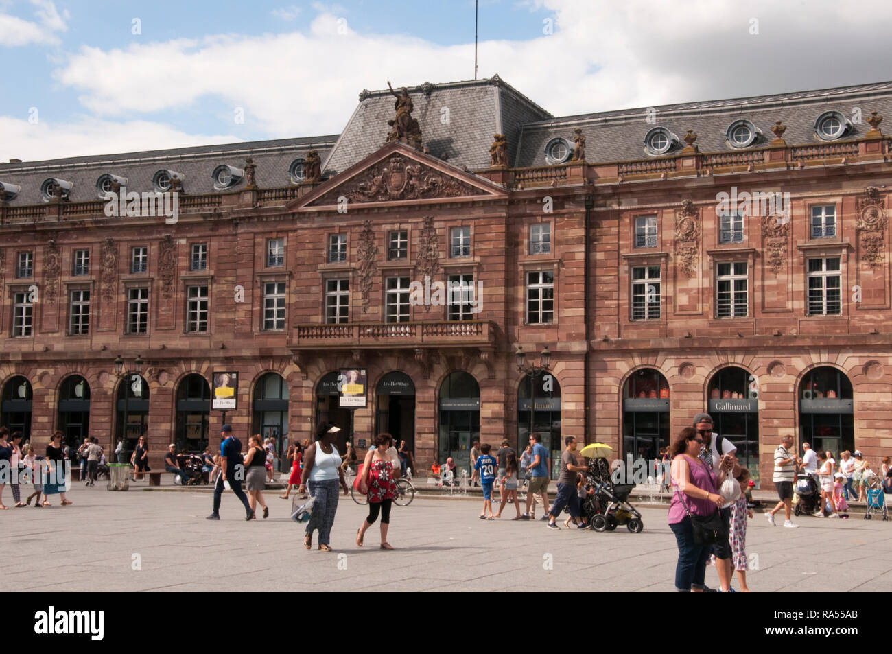 Les Boutiques shopping mall in Place Kleber, Strasbourg, Alsace, France ...