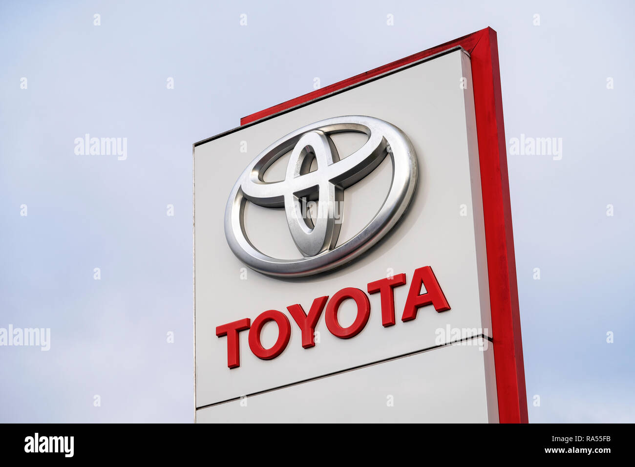 Toyota signage hi-res stock photography and images - Alamy
