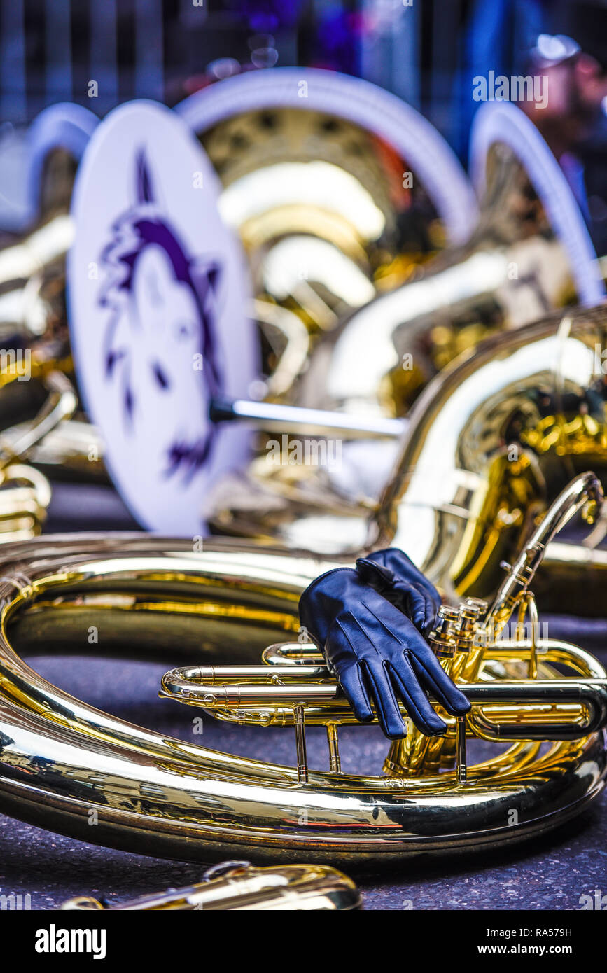 Brass instruments hi-res stock photography and images - Alamy