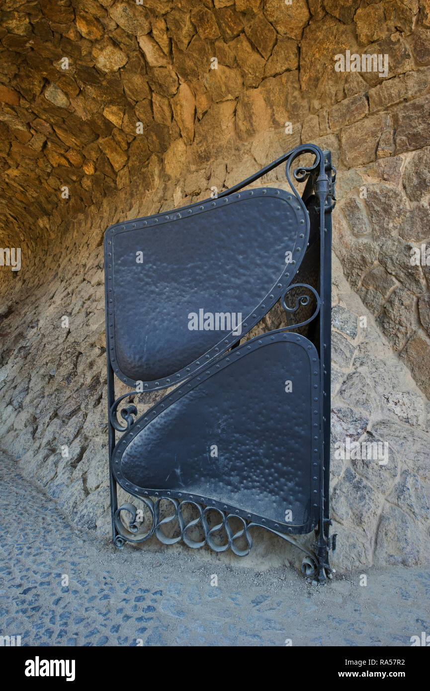 Steel gates at the Park Güell, Barcelona, Spain Stock Photo - Alamy