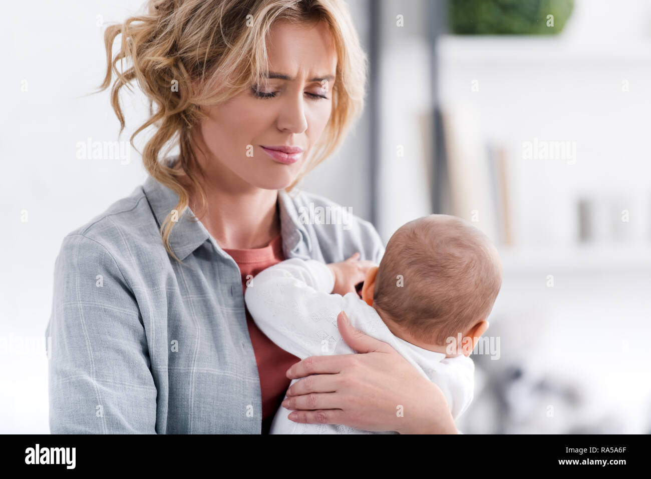 Exhausted mother hi-res stock photography and images - Alamy