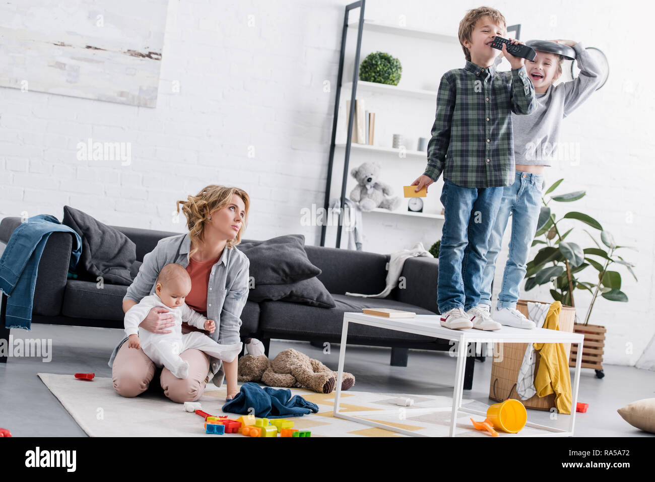 Naughty kids hi-res stock photography and images - Alamy