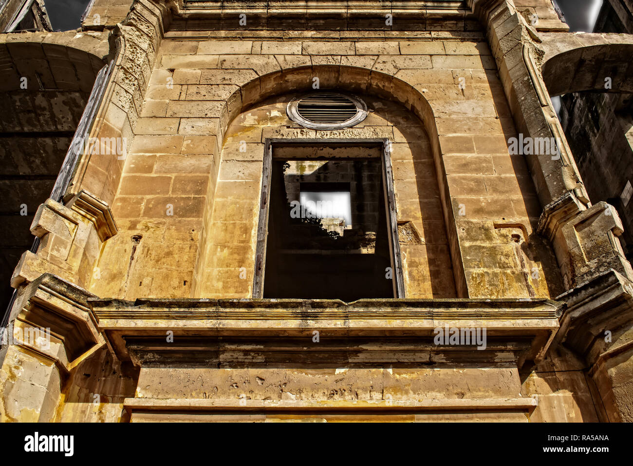 Standing under a Collapsing Wall Stock Photo - Alamy
