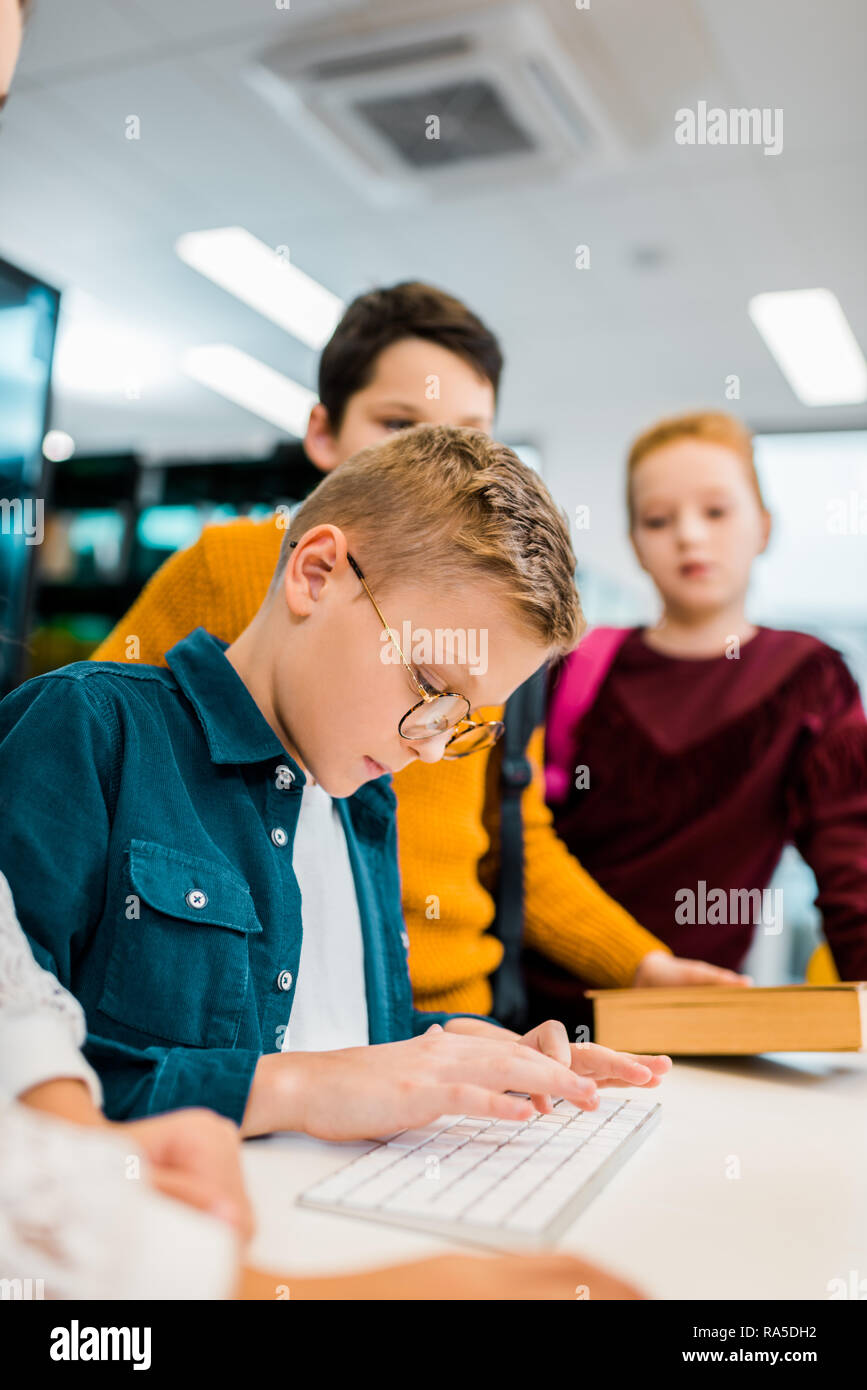 Kids keyboard hi-res stock photography and images - Alamy