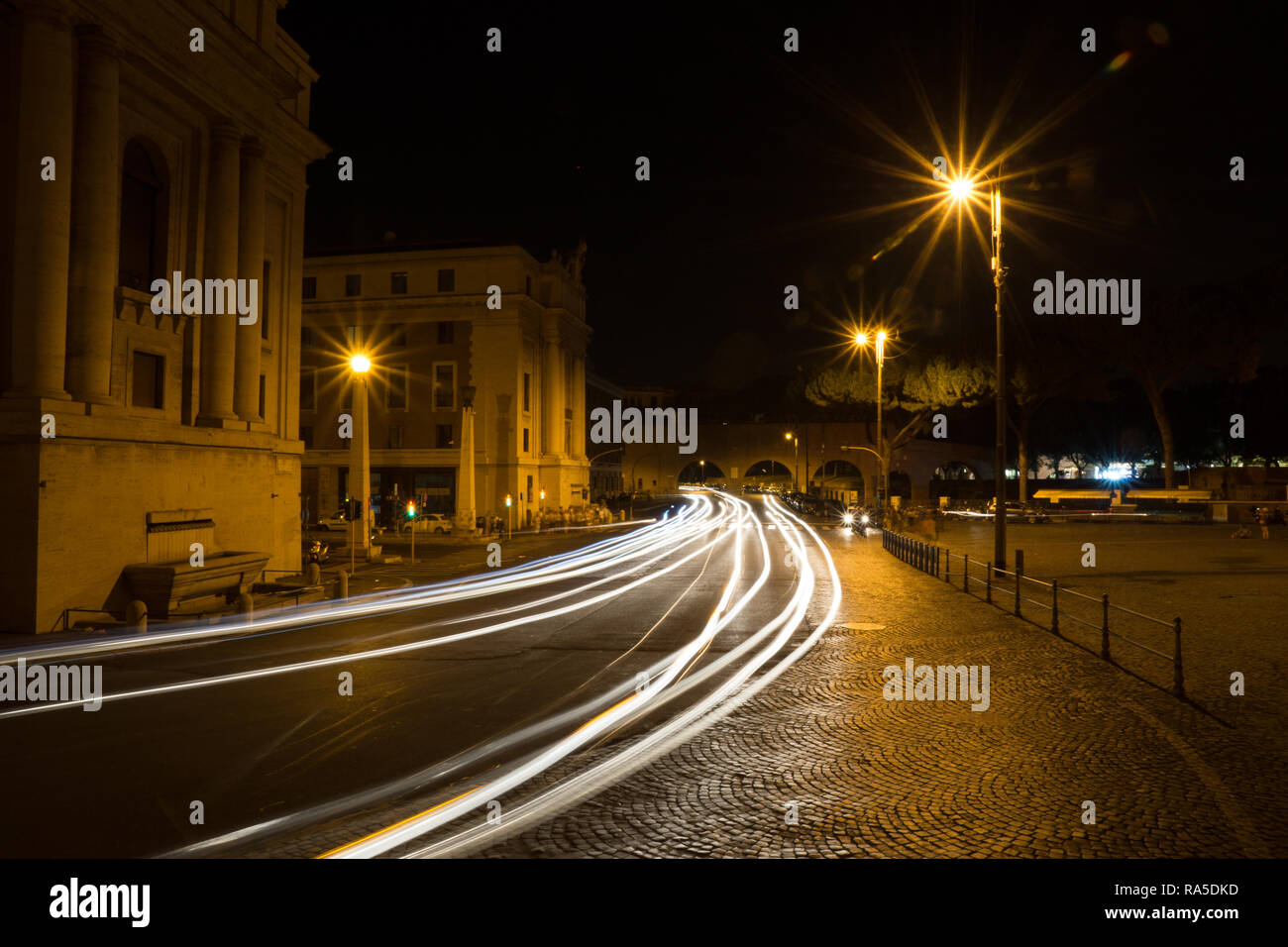 Modern traffic in ancient rome hi-res stock photography and images - Alamy
