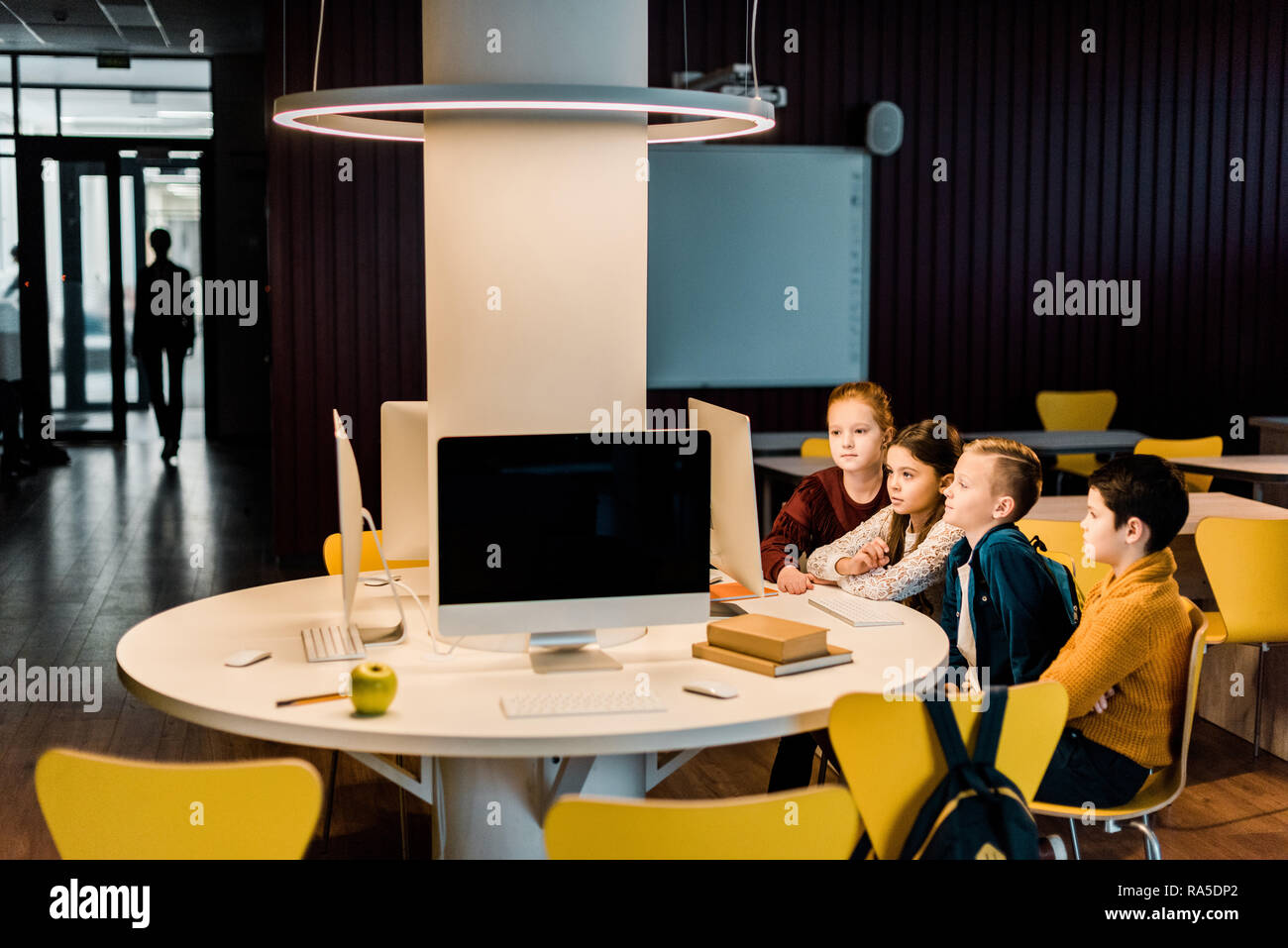 Modern library kids hi-res stock photography and images - Alamy