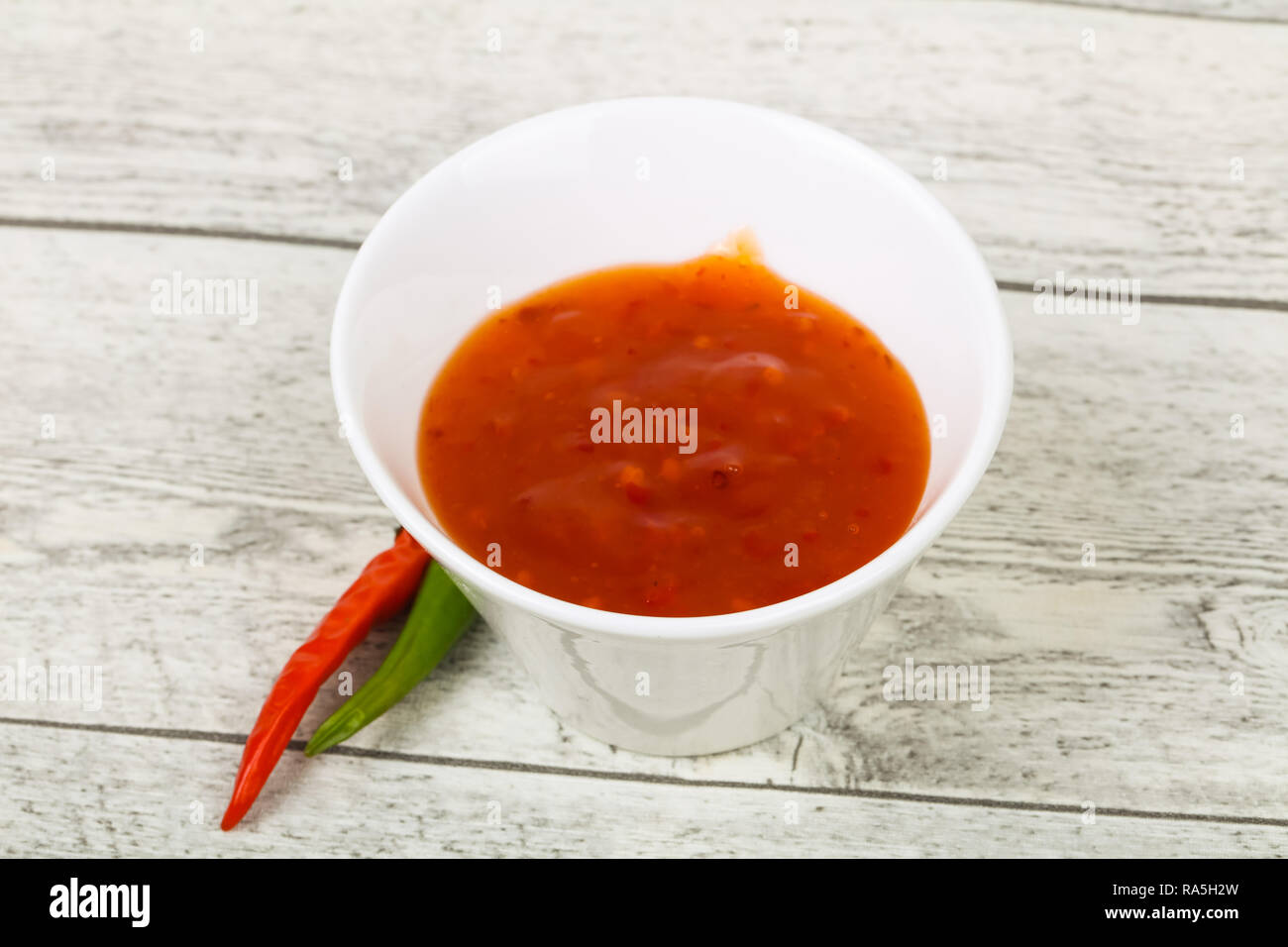 Sweet and spicy chilli sauce in the bowl Stock Photo - Alamy