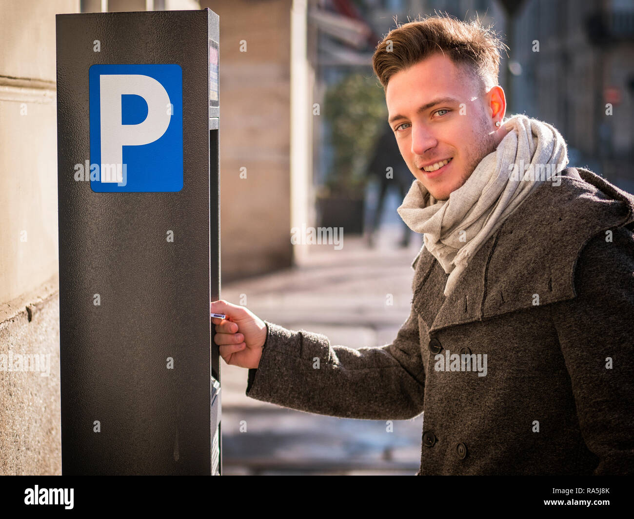 Automated ticket booth hi-res stock photography and images - Alamy