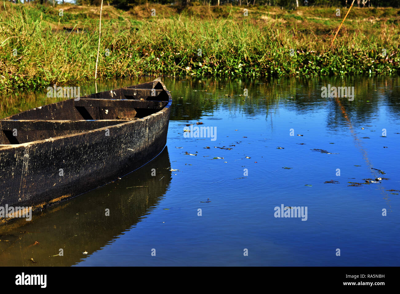 Stand for a water vessel hi-res stock photography and images - Alamy