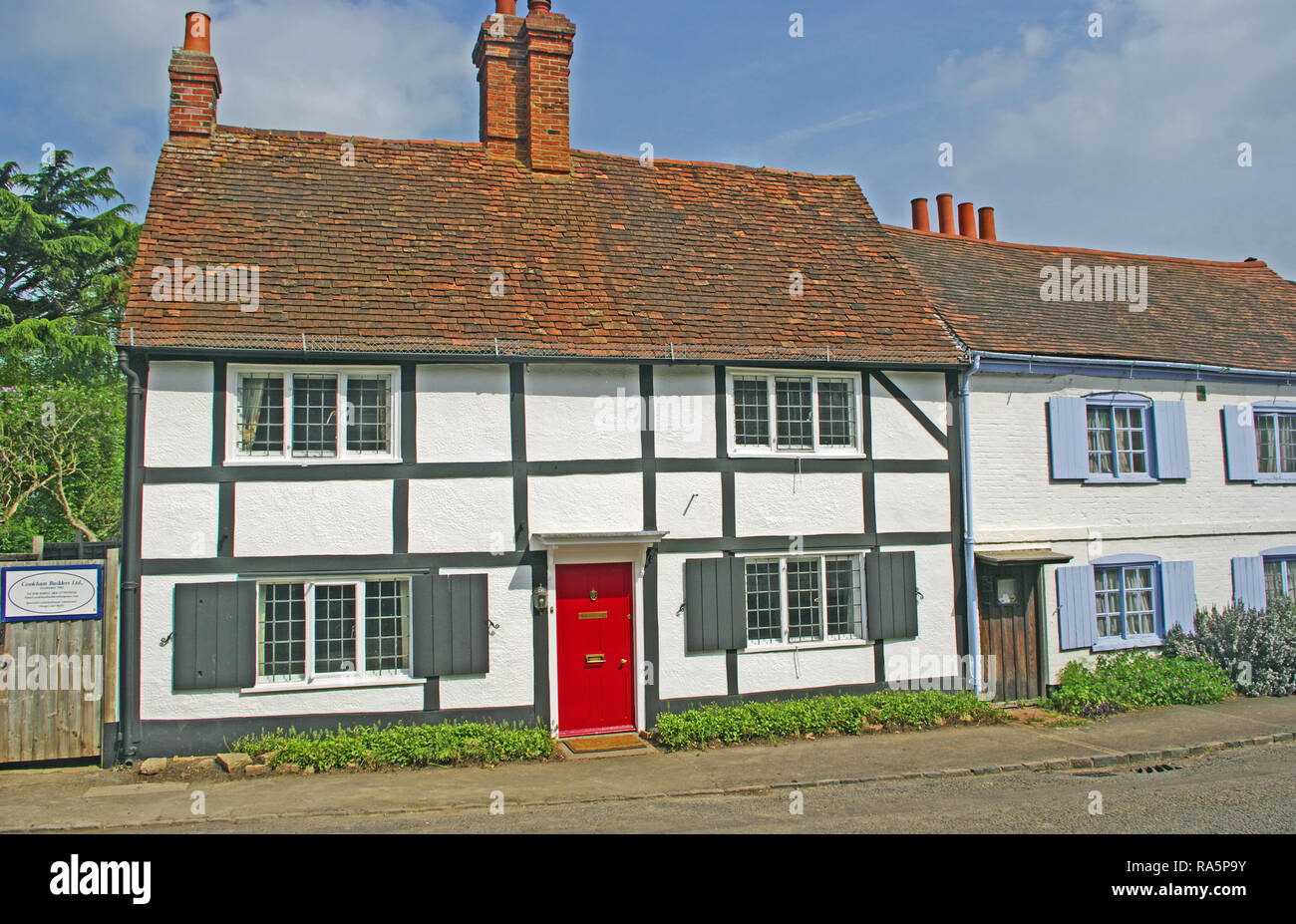 Cottage sonning hi-res stock photography and images - Alamy