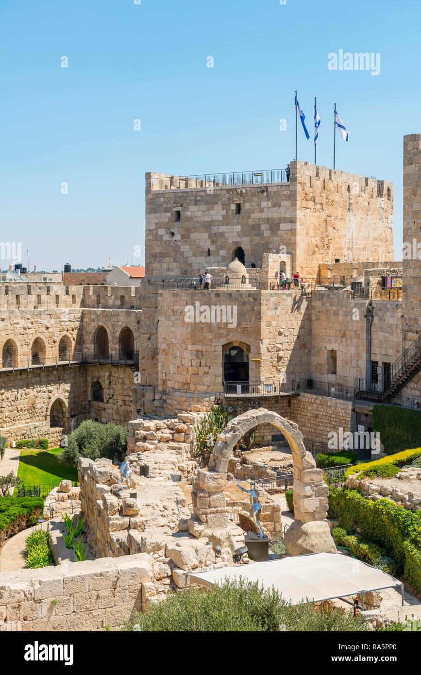 Old control tower hi-res stock photography and images - Alamy