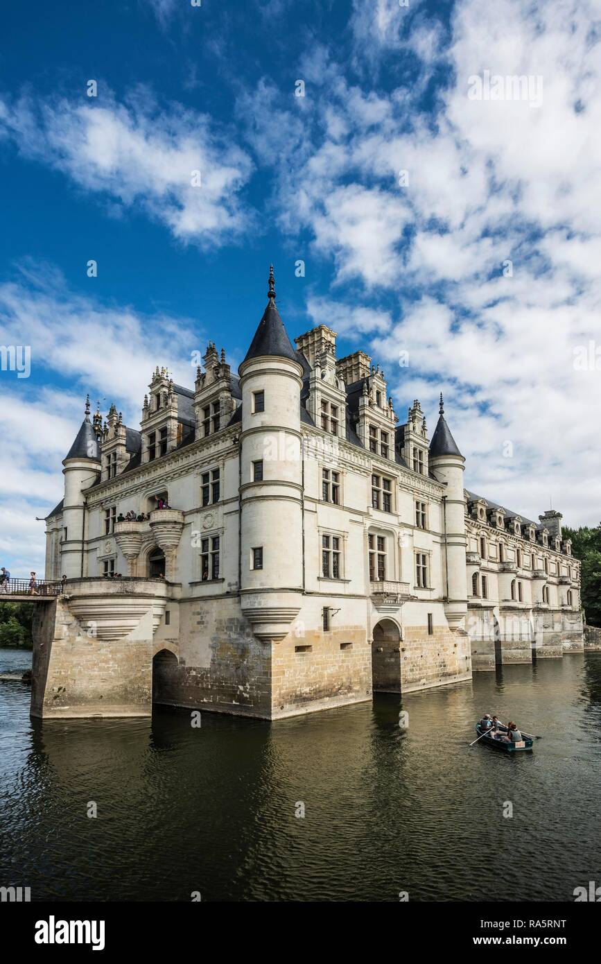 Cher castle hi-res stock photography and images - Alamy
