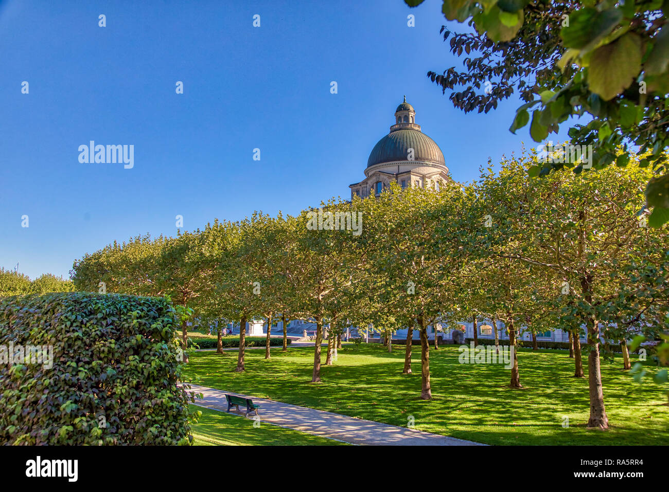 Munich park town hi-res stock photography and images - Alamy