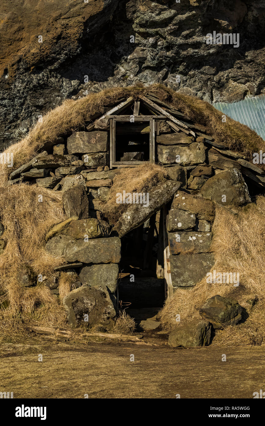 Icelandic sod house hi-res stock photography and images - Alamy