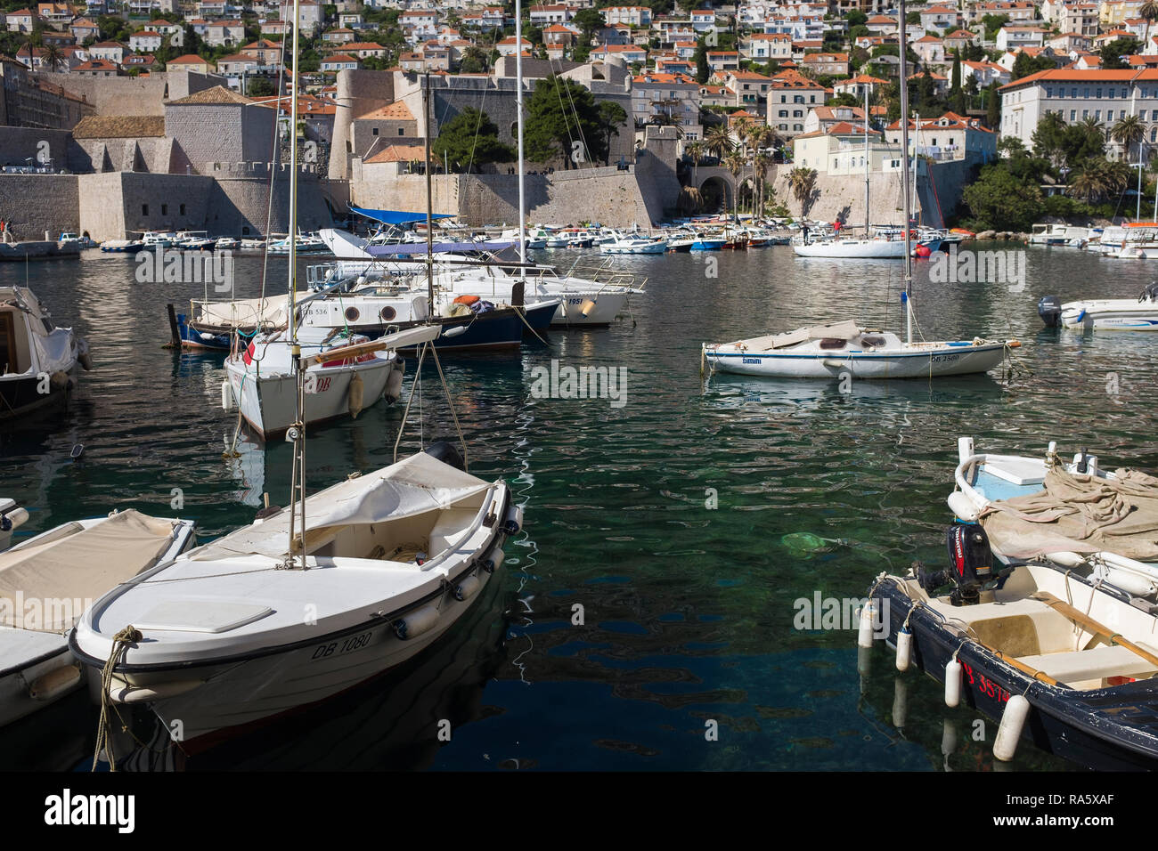 Shallow draft boat historical hi-res stock photography and images - Alamy