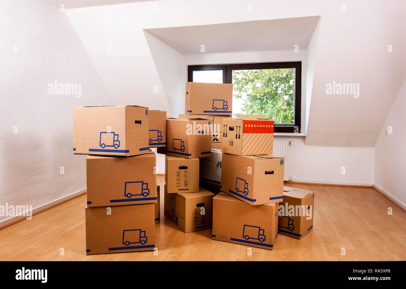 Empty House Boxes High Resolution Stock Photography and Images - Alamy