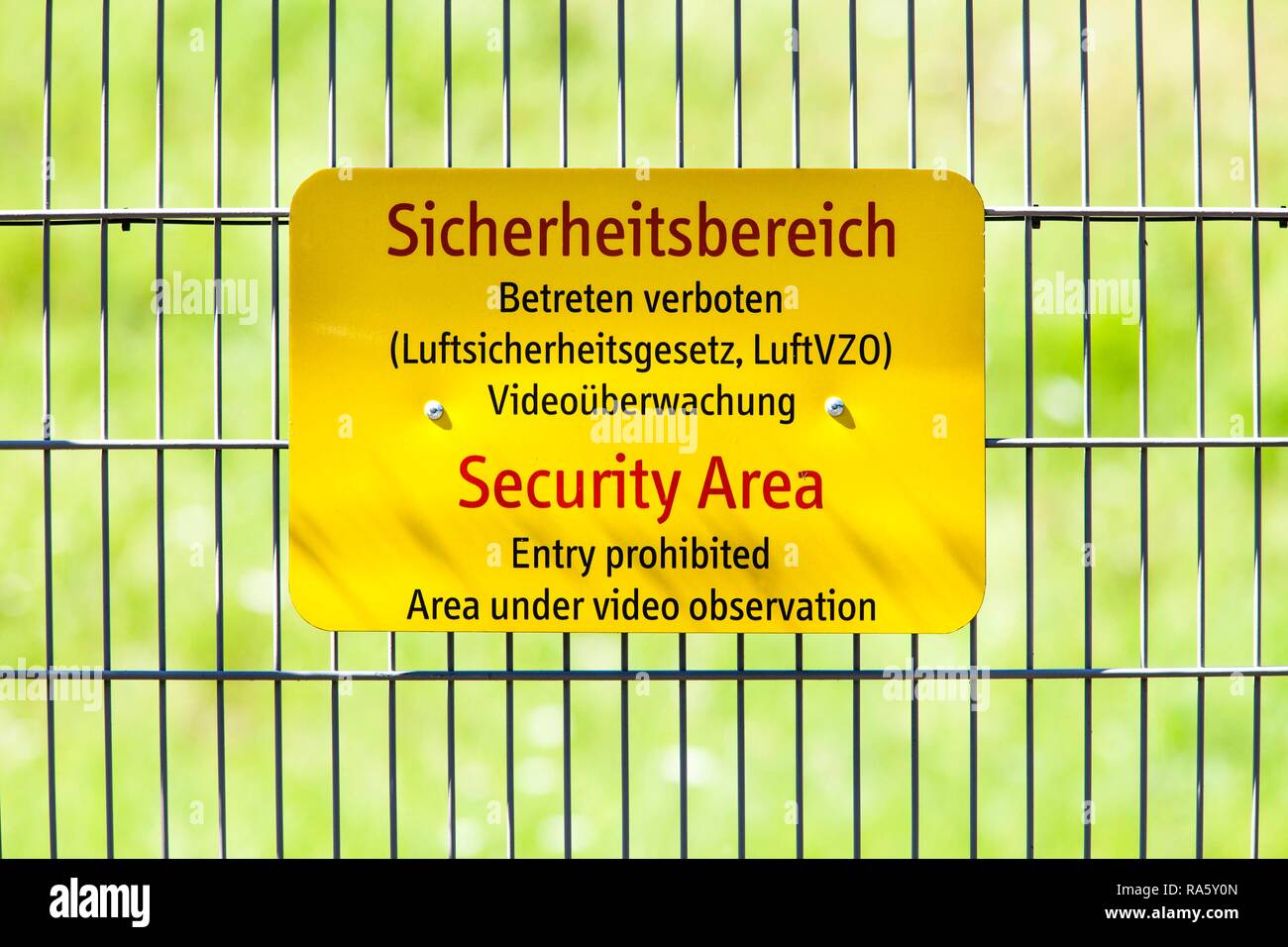 Airport warning signs hi-res stock photography and images - Alamy