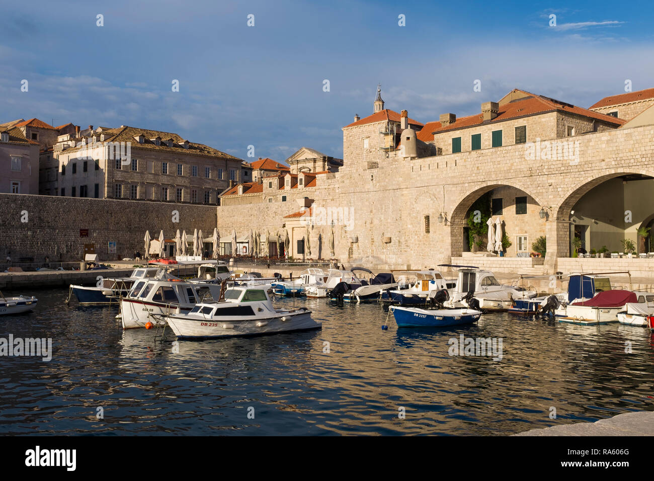 Porat hi-res stock photography and images - Alamy