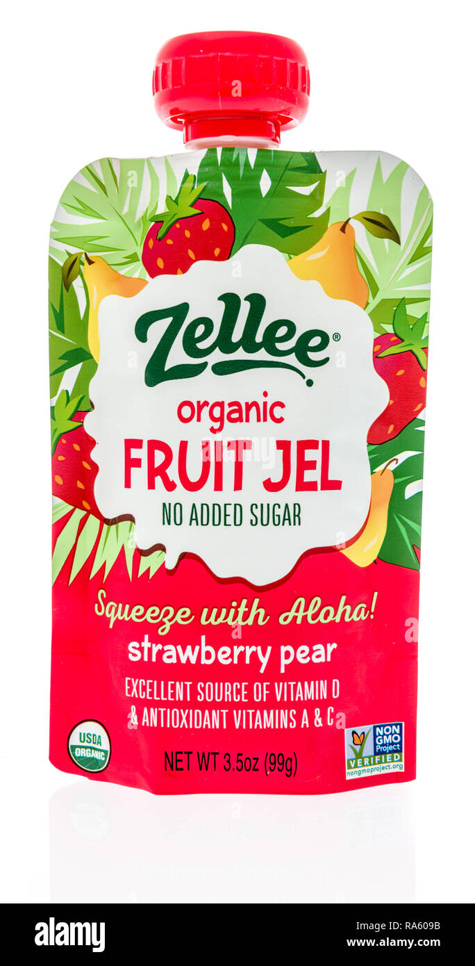 Winneconne, WI - 30 December 2018: A package of Zellee organic fruit ...
