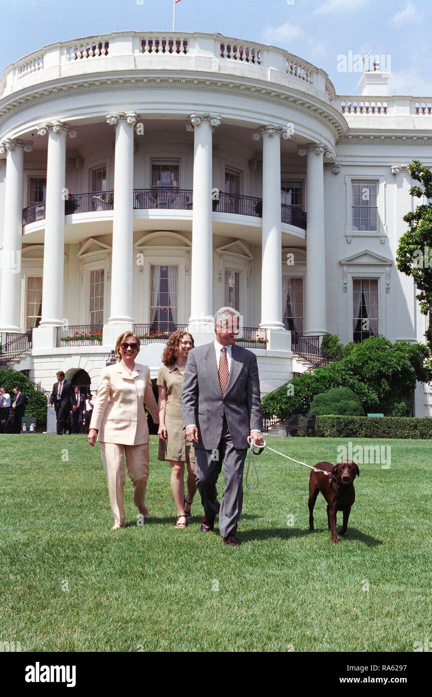 Chelsea clinton white house hi-res stock photography and images - Alamy