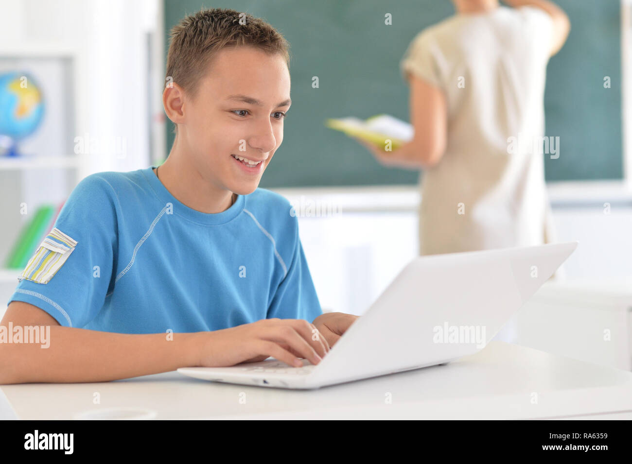 Classroom backdrop hi-res stock photography and images - Alamy