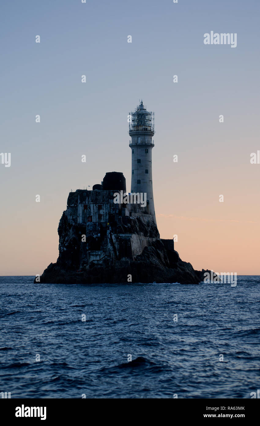 Fastnet rock lighthouse hi-res stock photography and images - Alamy