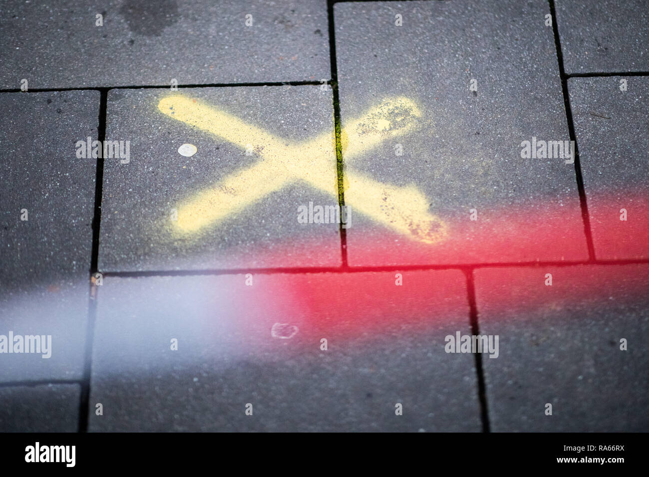 Barrier marking hi-res stock photography and images - Alamy