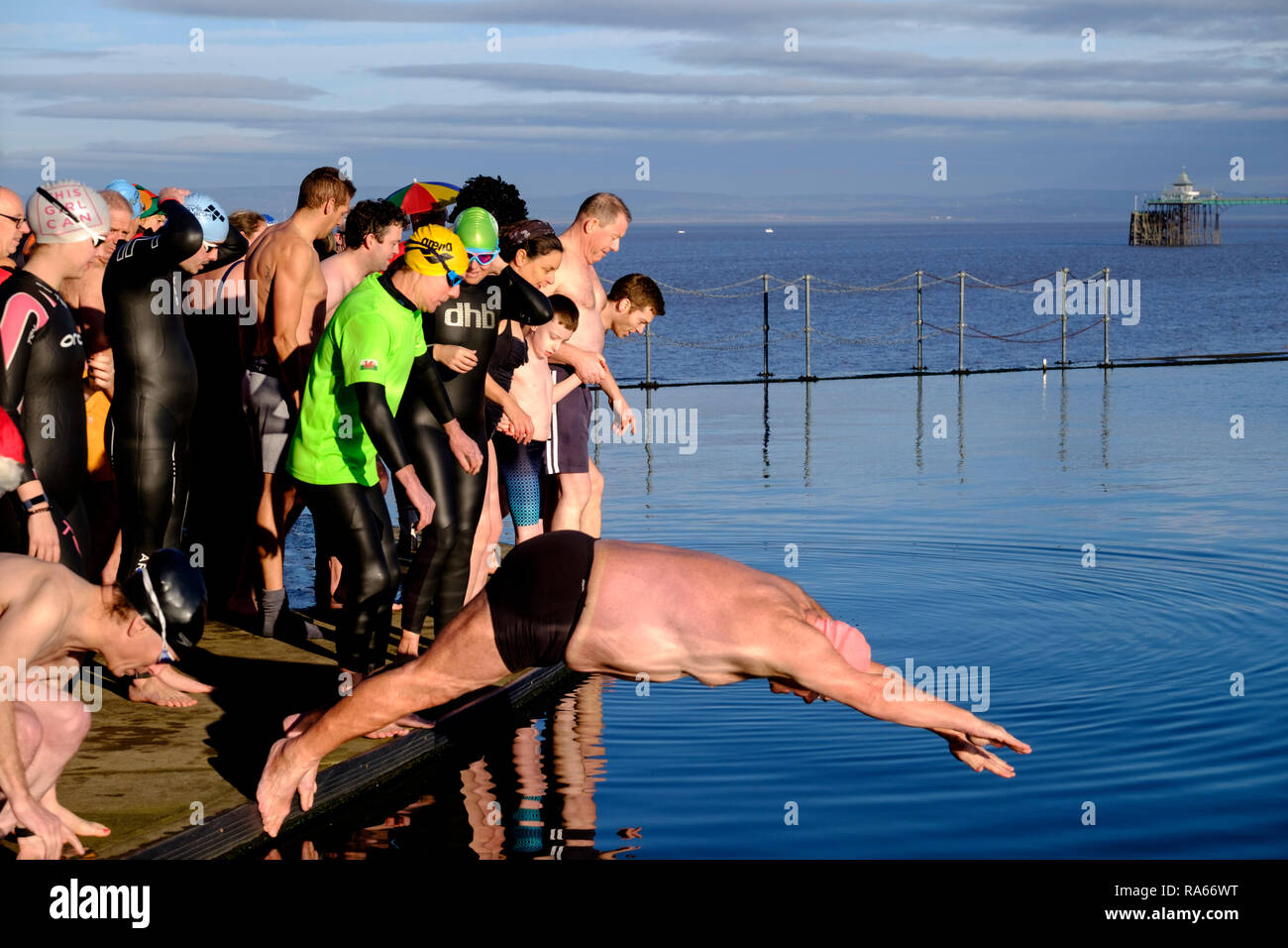 Marine lake clevedon hi-res stock photography and images - Alamy