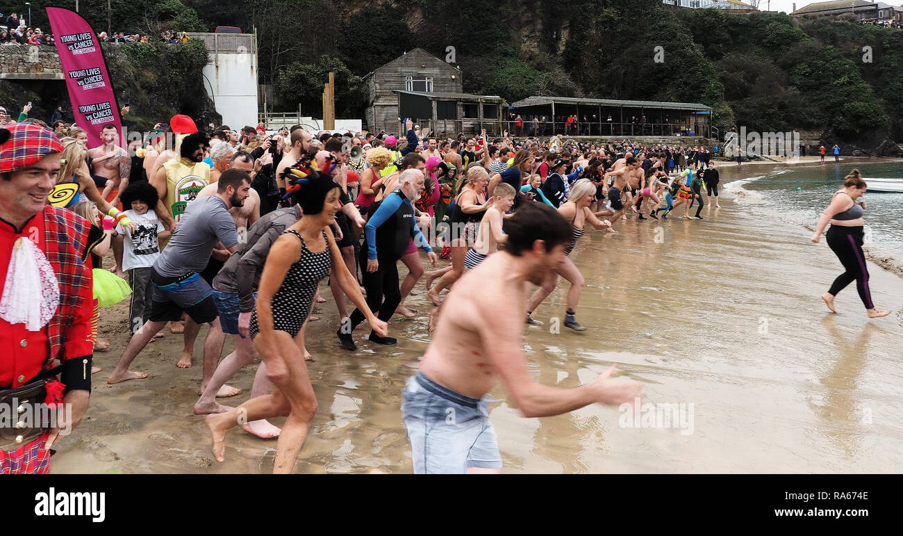 Fully clothed in water hi-res stock photography and images - Alamy