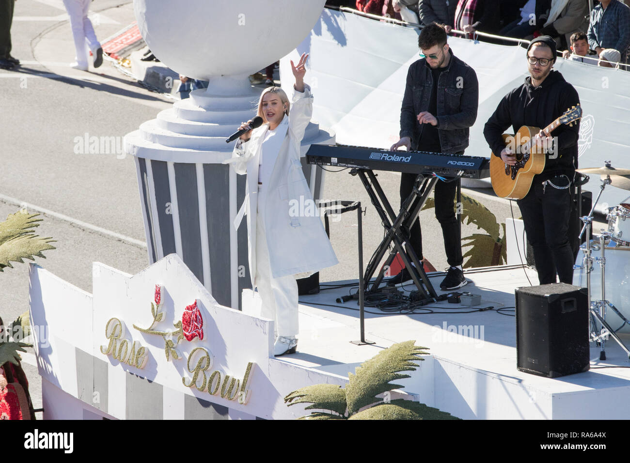 Rose marie singer hi-res stock photography and images - Alamy