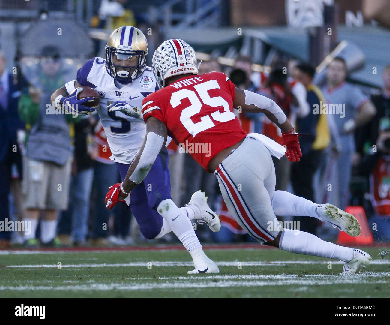 Ohio state football brendon white hi-res stock photography and images ...
